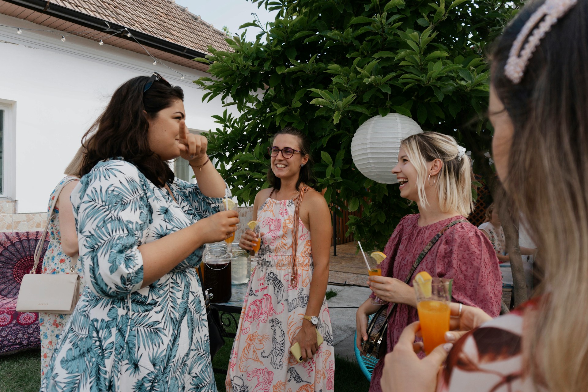 Planning The Perfect Summer Outdoor Mystery Party
